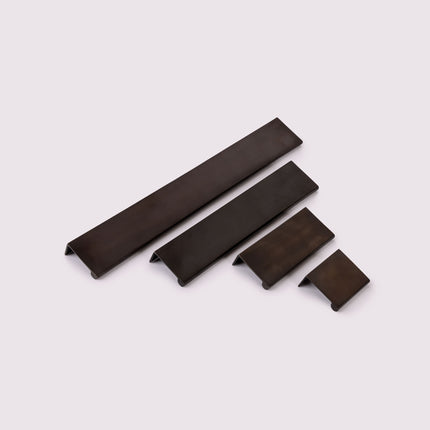 Ren Lip Pull - Antique Bronze– Hepburn Hardware